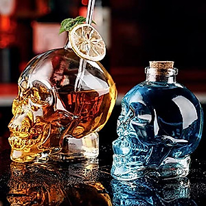 Skull Decanter Lead-free Glass With Cork Stopper - Whiskey Decanter for Liquor, Vodka, Wine, Bourbon Gifts For Men Dad and Women (750ML)