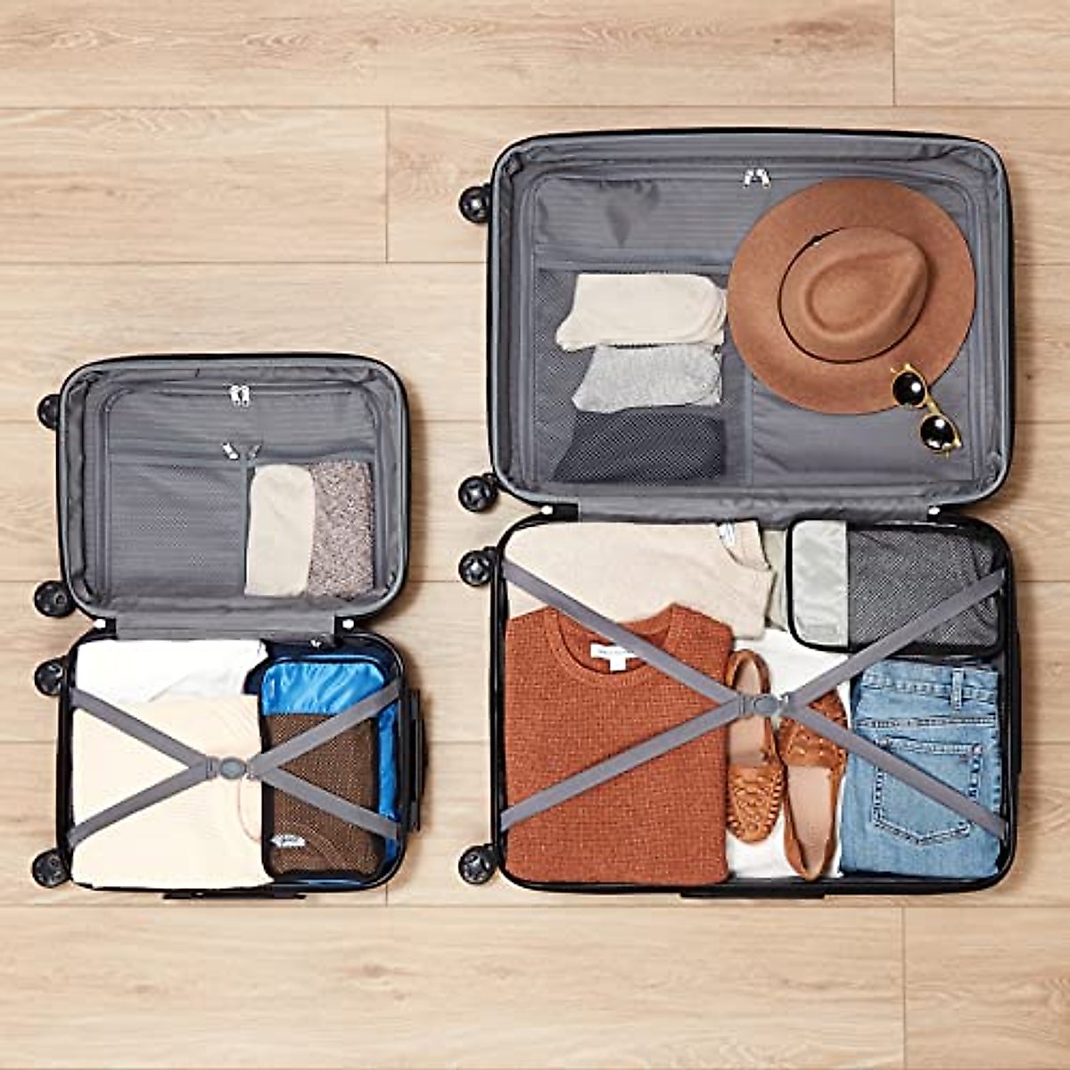 Amazon Basics 2-Piece Luggage Set (21", 30"), Hardshell Suitcases With Wheels, Expandable For Up to 25% More Space, With Scratch-Resistant Surface, Four Multi-directional Wheels, Navy Blue