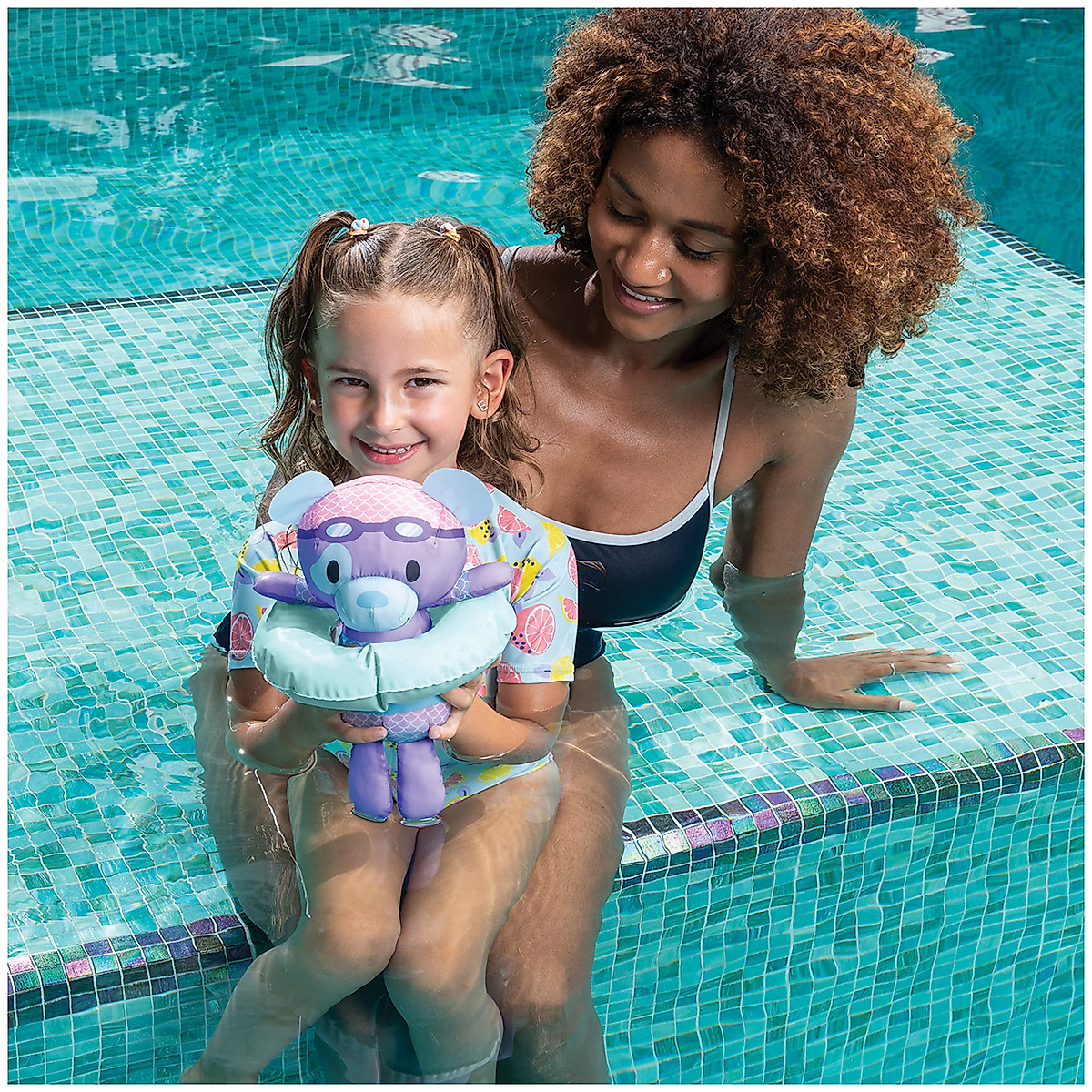 Swimways Huggable Floating Water Stuffed Animal, Bath Toys and Pool Party Favors 2-Pack for Kids Ages 1+, Blue and Purple