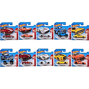 Hot Wheels Amazon 10-Pack Mini Collection of Toy Cars, 1:64 Scale Vehicles, Different Themes, Authentic Decos, Gift for Collectors & Kids 3 Years Old & Up [Amazon Exclusive]