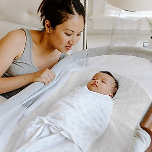 HALO DreamWeave Breathable Mesh BassiNest Mattress Replacement Pad and HALO BassiNest Fitted Sheet Pebble, Bundle