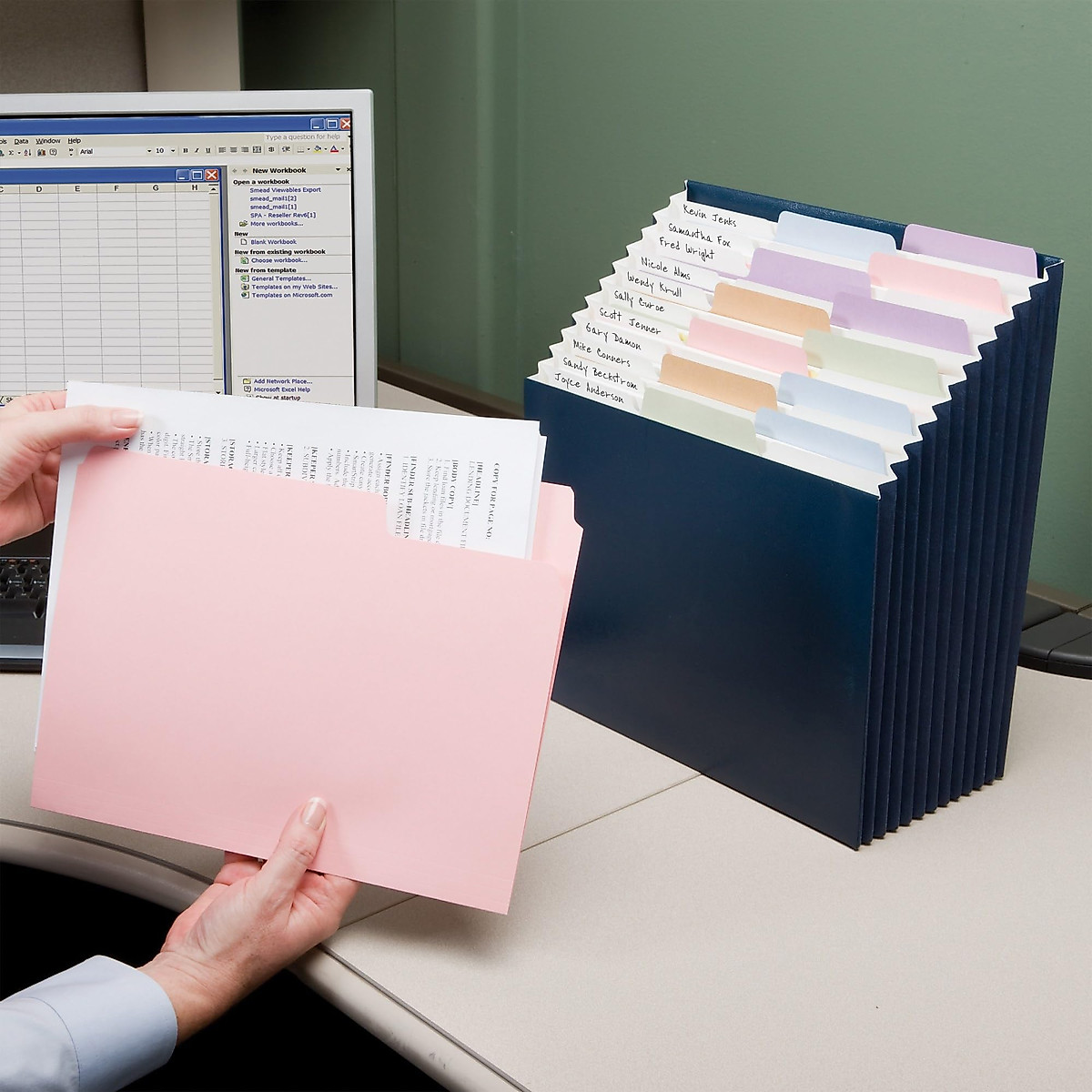 Smead Stadium File, 12 Pockets, Alphabetic/Monthly/Daily, Household/Blank Labels, Letter Size, Navy Blue (70211), 1.88 x 12.25 x 13.63 inches