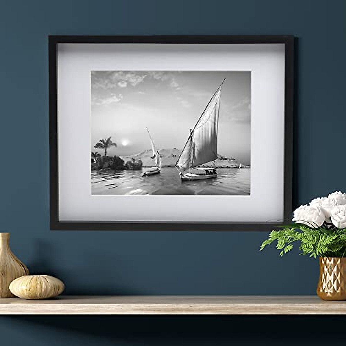 Mikasa Gallery Frame-16x20 in. Photo without Mat, 11x14 in. Photo with Mat, 2 mm Beveled Mat, Vertical or Horizontal Display, 17x21 Inch, Black