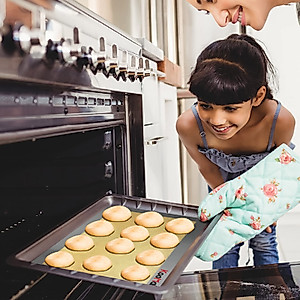 Silicone Baking Mat & Multi-purpose Microwave Mat, 3 in 1 KooMall Non Stick Reusable Cookie Sheet Liner, Half Sheet for Oven, Round Mat as Pot Holders Hot Pad Trivet, Heat Resistant, Food Grade, Grey