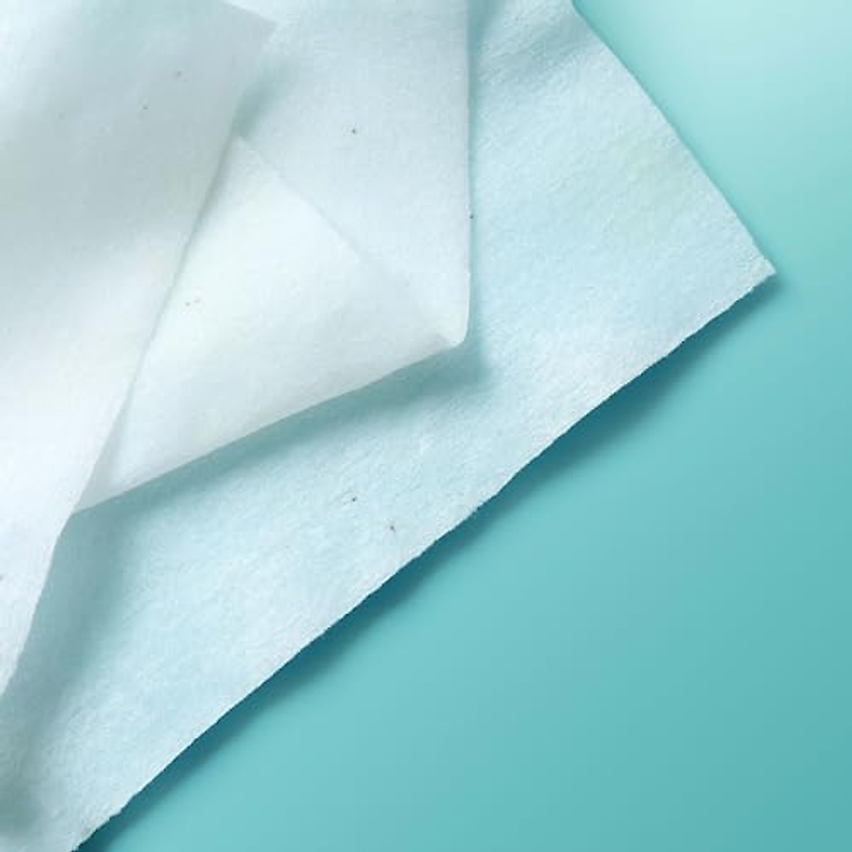 Burt's Bees Micellar Facial Towelettes With Coconut and Lotus, Pre-Moistened Towelettes for All Skin Types, 99.5 Percent Natural Origin Skin Care, 30 ct. Package