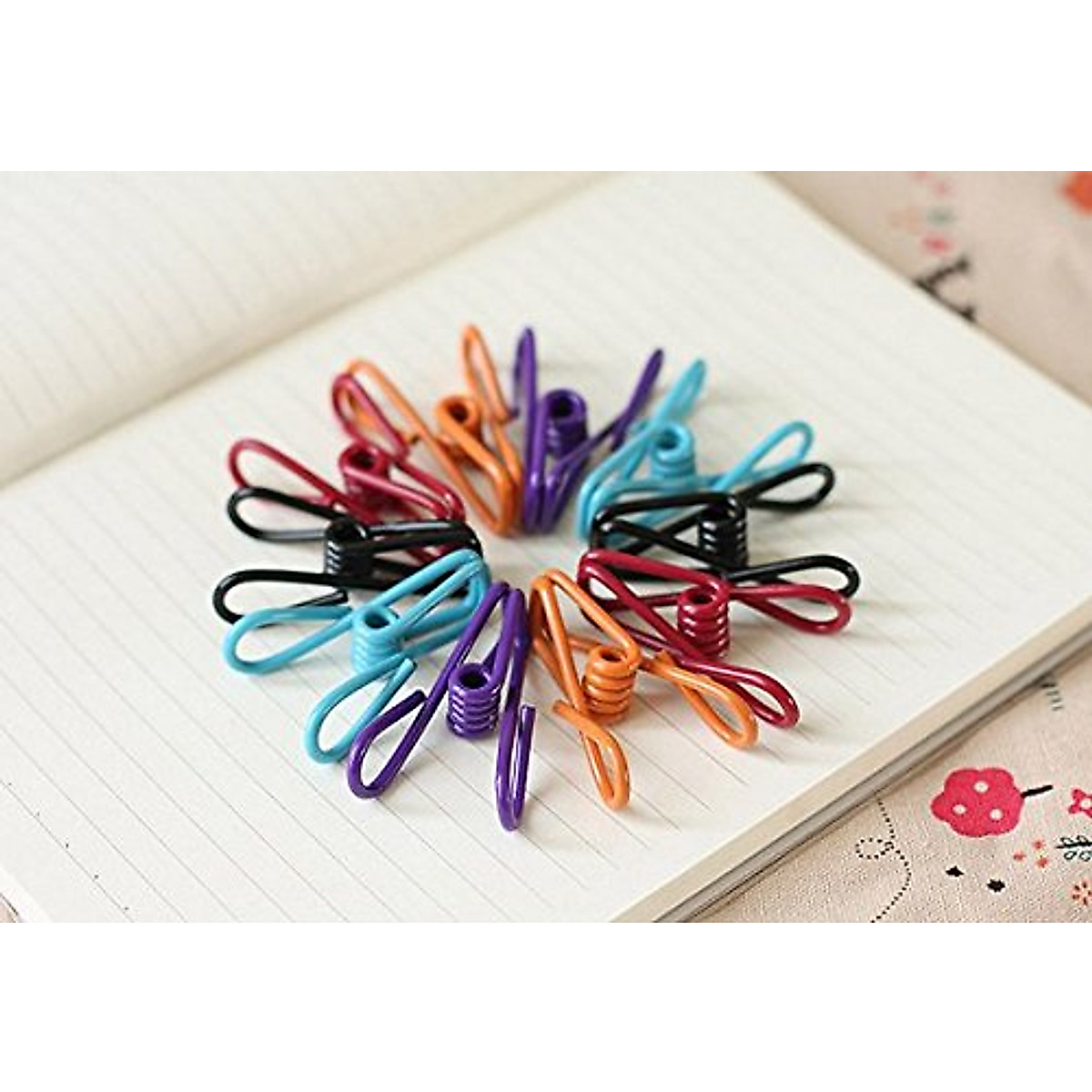 WOIWO 30Pcs Multi-Purpose Stainless Steel Wire Clips Pins Hanging Clips Hooks Assorted Colors