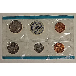 1970 United States Mint Uncirculated Coin Set in Original Government Packaging
