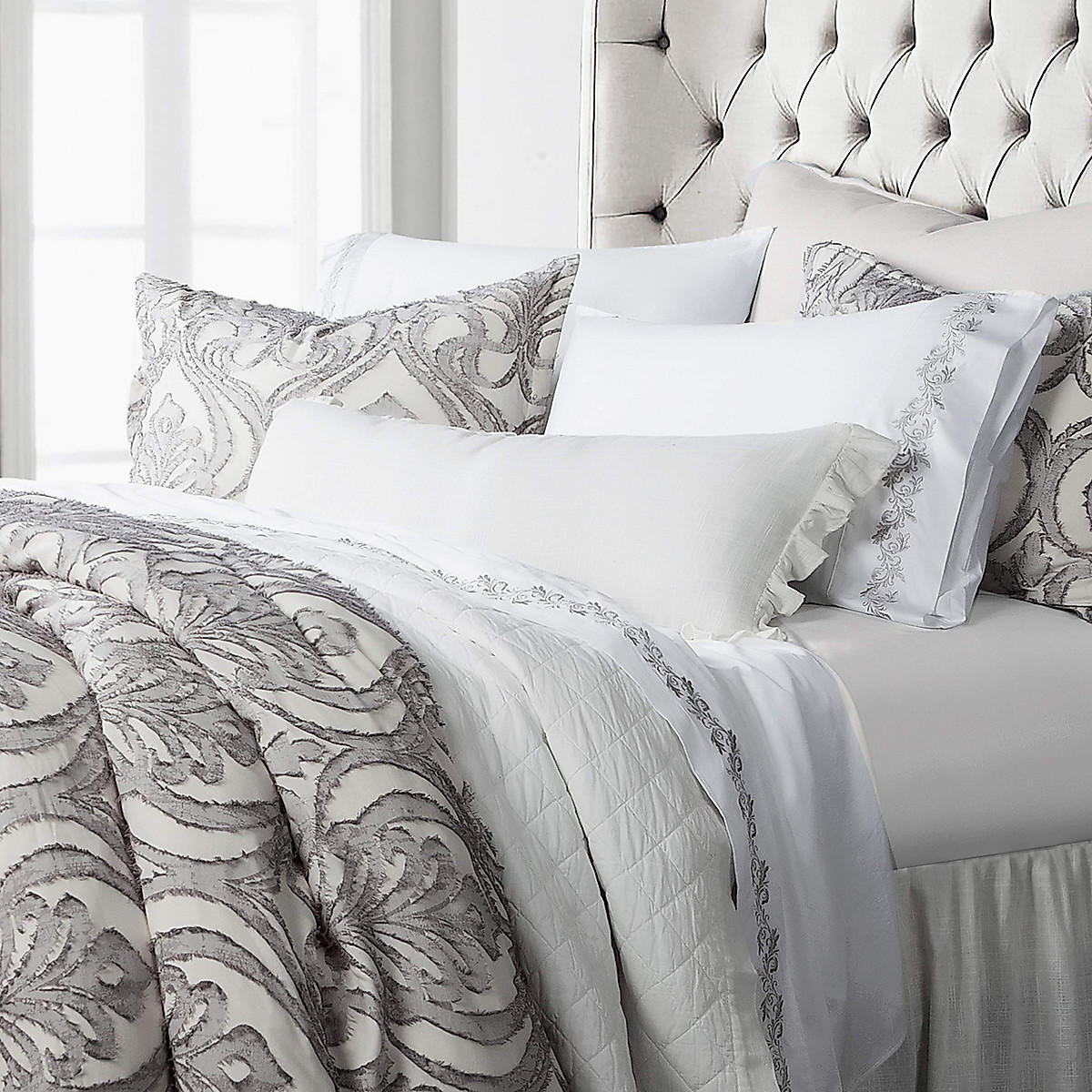 HiEnd Accents Nicole 3 Piece Duvet Set with Pillow Shams, Super King Size, Gray Damask Pattern, Traditional Romantic Shabby Chic Style Luxury Bedding Set, 1 Duvet and 2 Pillowcases