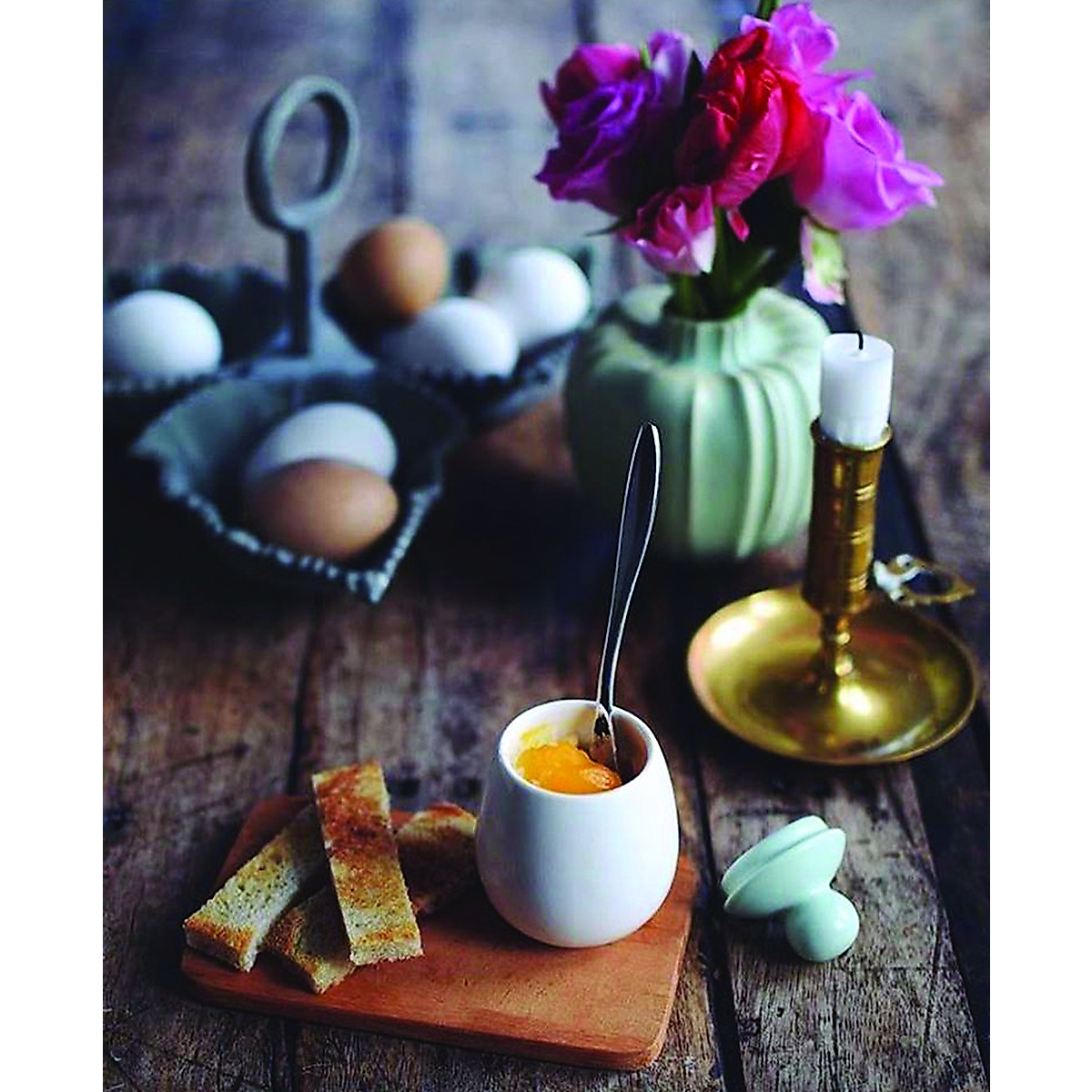 AggCoddler - Porcelain & Silicone Egg Cooker - Easily Cook Eggs with Toppings & Mix-Ins - Microwave & Dishwasher Safe - Steam, Poach, Boil Eggs - Displays Well in Kitchen (Green - Gullvie)…