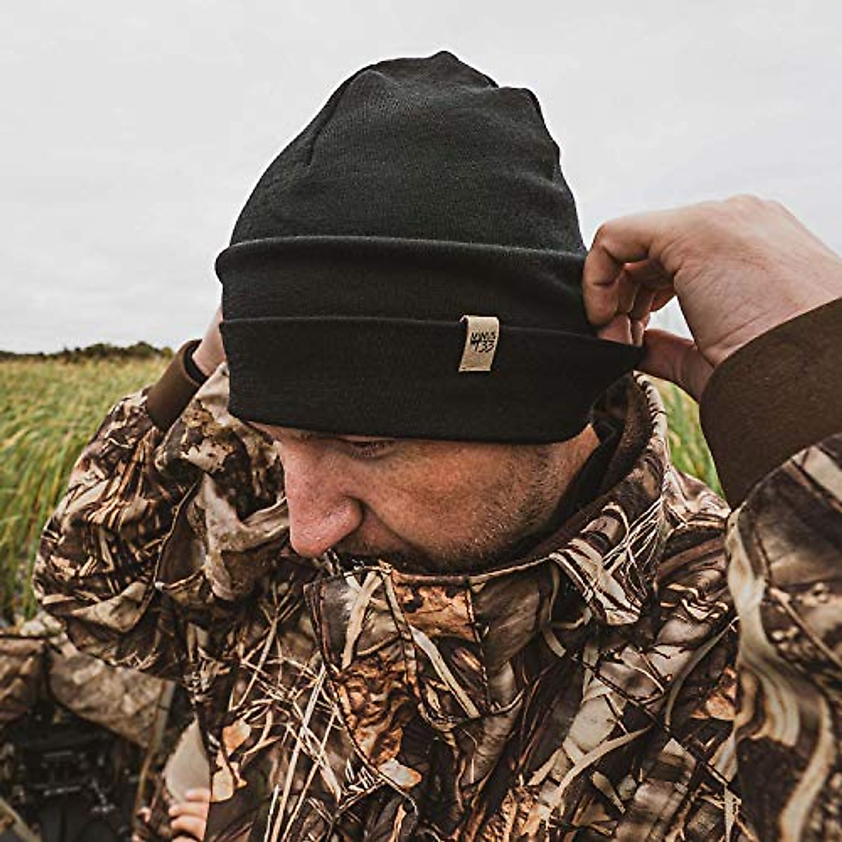 100% Merino Wool Ridge Cuff Beanie - Unisex Warm Winter Hat - Black