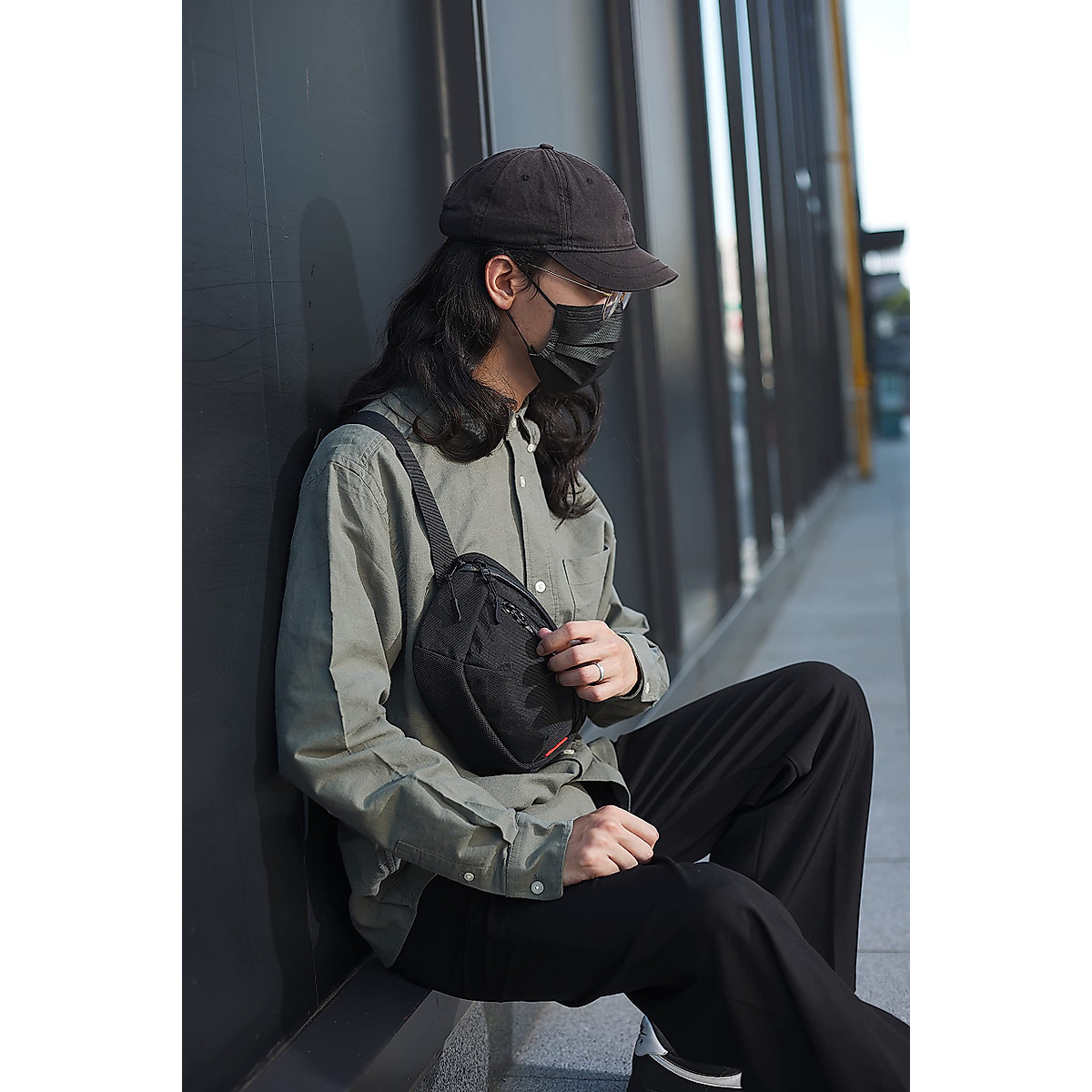 SUMEITO Chest bag Shoulder Bag Man Sling, Walking Biking, Water Resistant & Durability, 3 Ways to Wear, Jet Black,Dark Green,Carmine Red,Dark Multicam,Light Multicam (11 x 8.5 x 2 Inch, Jet Black)