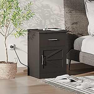 Reettic Set of 2 Nightstand with Charging Station and USB Ports & Power Outlets, Side Table with Drawer and Storage Cabinet, Sofa End Table for Bedroom, Office, Black RCTG106BE02