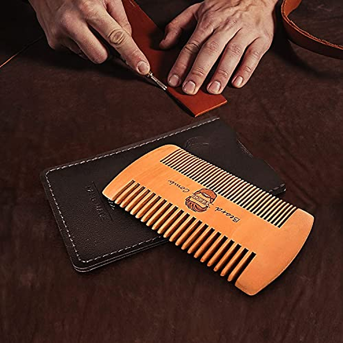 Wooden Beard Comb Kit, 1 Piece Brown Christmas Deer Design Pocket Comb, Handmade Comb with Durable Case Gifts for Men, Customized Gifts for Dad Mustache Care, Beard Care & Hair Grooming (1 Pack Deer)