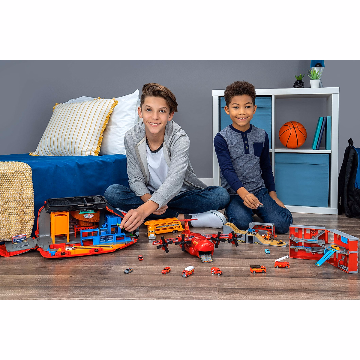 Micro Machines Super Van City Playset - Includes 12 MM Vehicles, Working Bridge, Construction Site, High Rise Building, Drag Strip, Ramps - Collect Them All