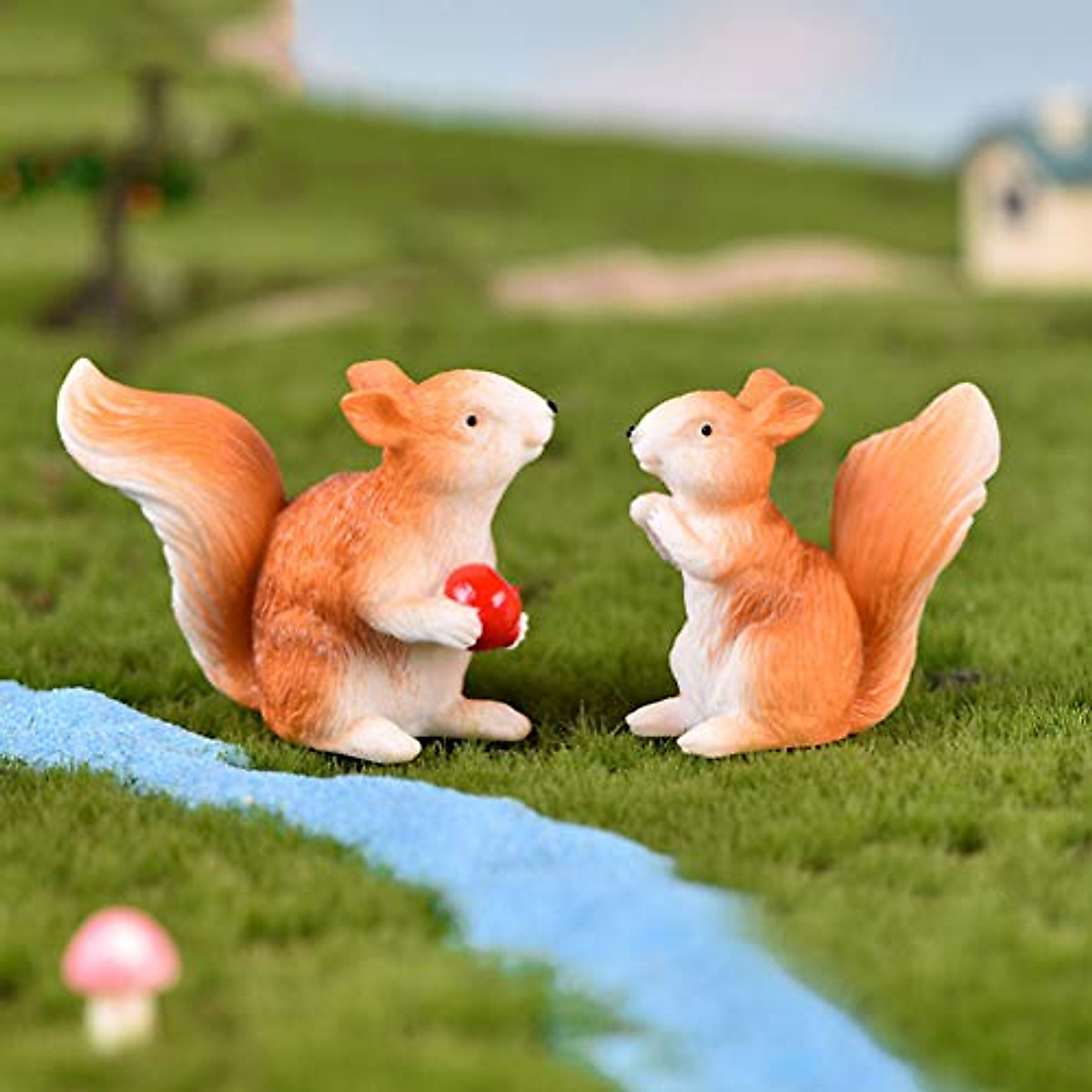 Cabilock 8pcs Succulent Ornament Bag Filler Christmas Figurine Christmas Party Favor Christmas Figure Christmas Prop Christmas Ornament Christmas Decor Squirrel Adornment Pine Cones Toy