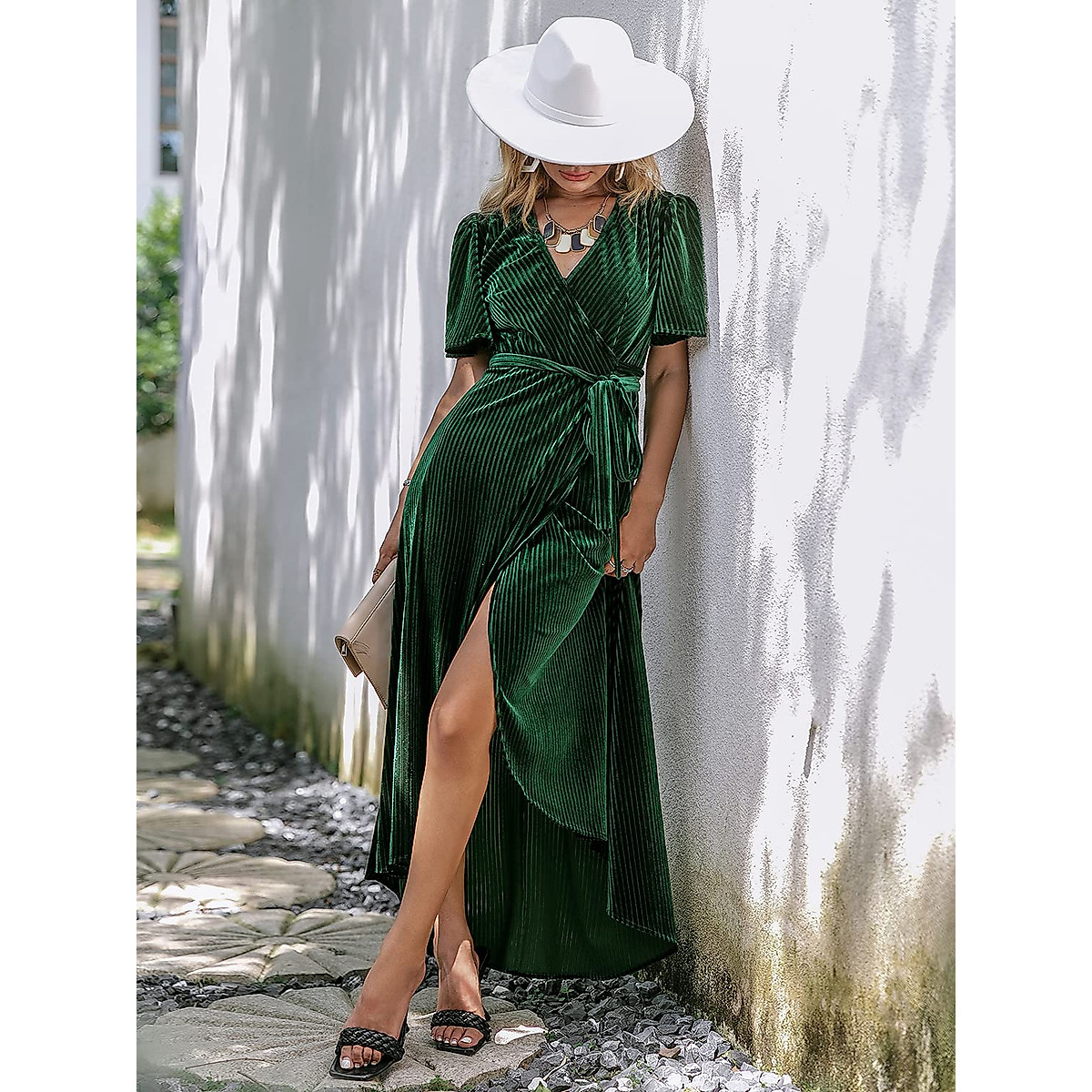 BerryGo Women's Semi Formal Velvet Wrap Dress Prom Cocktail Short Sleeve Swing Long Maxi Dress Emerald Green S