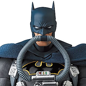 Medicom DC Comics: Batman Hush: Stealth Jumper Batman Mafex Action Figure, Multicolor