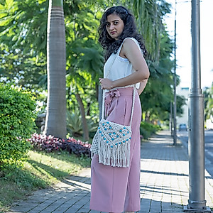 Macrame Bag for Women & Girls, Crossbody Crochet Purse for Women with Beads, White Fishnet Bohemian Style Braided Macrame Handbag for Fashion & Everyday Use, Beige