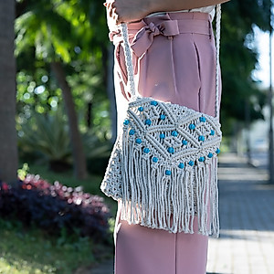 Macrame Bag for Women & Girls, Crossbody Crochet Purse for Women with Beads, White Fishnet Bohemian Style Braided Macrame Handbag for Fashion & Everyday Use, Beige