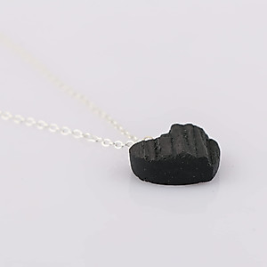 Thecraftman Natural Black Tourmaline Heart Necklace, Gemstone Pendant Necklace, Genuine Gemstone, Birthstone, Gift for Her, Healing Stone, 18 Inch