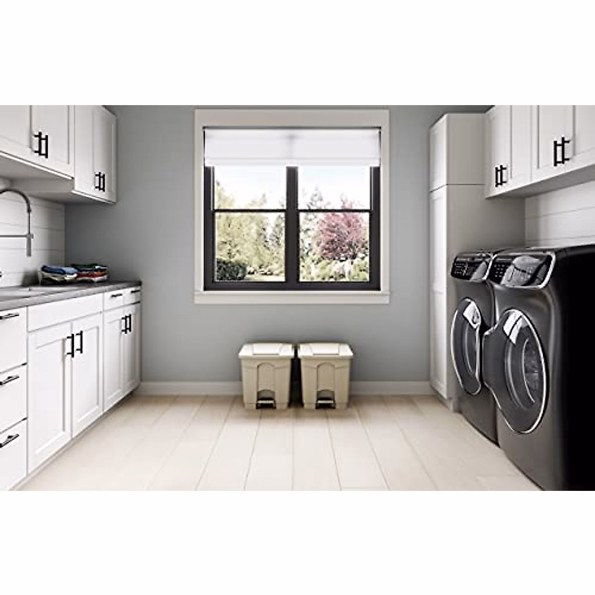 Safco Products Plastic Step-On Touchless Trash Can 8 Gallon - Hands-Free Waste Disposal, Soft-Close Lid, Anti-Slip Bag Security, Ideal for Home/Commercial Use (9924TN)