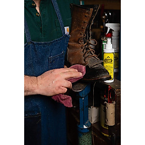 Obenauf's Cleanit Leather Cleaner - Natural Plant Oil Leather Cleaner for Boots, Furniture and Car Interior - Safe and Gentle Non-Detergent Oil Liquid Soap - Ready-to-use 8oz Spray Bottle