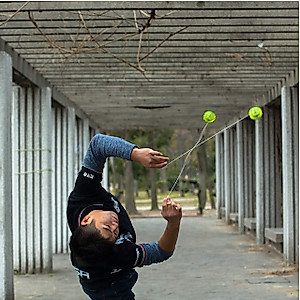 Yomega Raider – Responsive Pro Level Ball Bearing Yoyo, Designed for Advanced String Trick and Looping Play (Color May Vary)