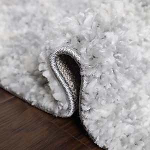 Superior Indoor Area Rug Perfect for Bedroom, Laundry Room, Office, Playroom, Nursery, Fluffy Carpet Cover, Modern Geometric Diamond Lattice Shag Rhea Collection, 8' x 10', Light Grey & Ivory