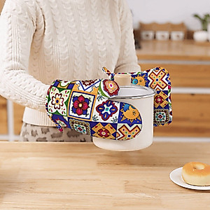 Oven Mitts and Potholders Colorful Geometric Ethnic Silicone Glove Heat Resistant, Kitchen Gloves for Cooking, 2-Piece Set