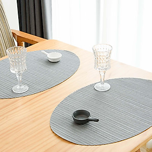 AHHFSMEI Placemats for Dining Table Woven Vinyl Plastic Place Mats Non-Slip Heat Insulation Stain Resistant Table Mats Washable Easy Clean 18.8x13 inches Placemats (Grey, 6)