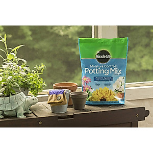 Miracle-Gro Moisture Control Potting Mix 8 qt., Protects Against Over and Under Watering Container Plants, 2-Pack