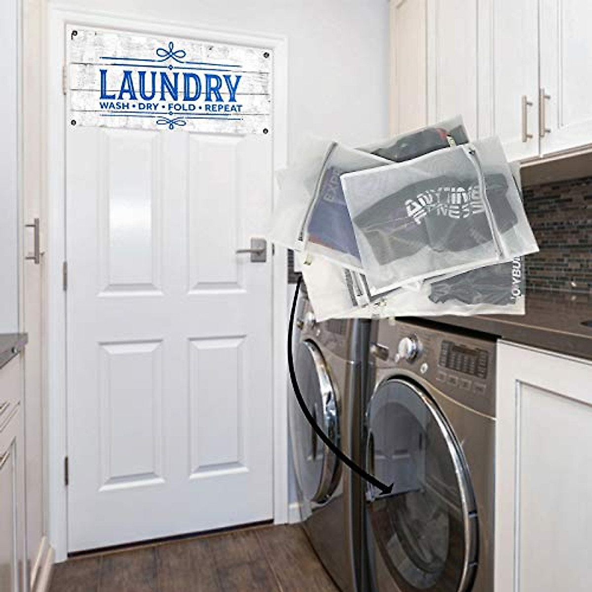 4 Pack - HUJI Micro Mesh Laundry Bags Lingerie Bra Underwear with Secure Zipper Great For Washing Face Masks (2 Medium & 2 Large)