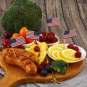 CYPS 100 Pcs USA American Flag US Toothpick Flags, Small Mini Stick Cupcake Toppers US Flags,4th of July,Veterans Day,Country Picks Party Decoration Celebration Cocktail Food Bar Cake Flags