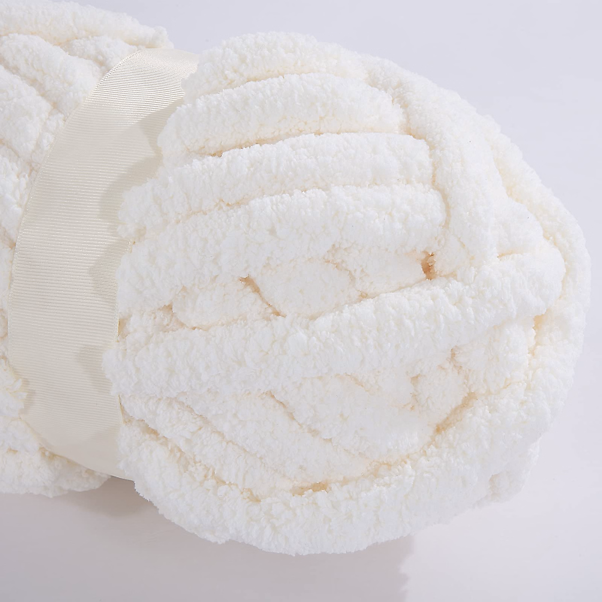 HOMBYS White Chunky Chenille Yarn for Crocheting, Bulky Thick Fluffy Yarn for Knitting,Super Bulky Chunky Yarn for Hand Knitting Blanket, Soft Plush Yarn, 8 Jumbo Pack (27 yds,8 oz Each Skein)