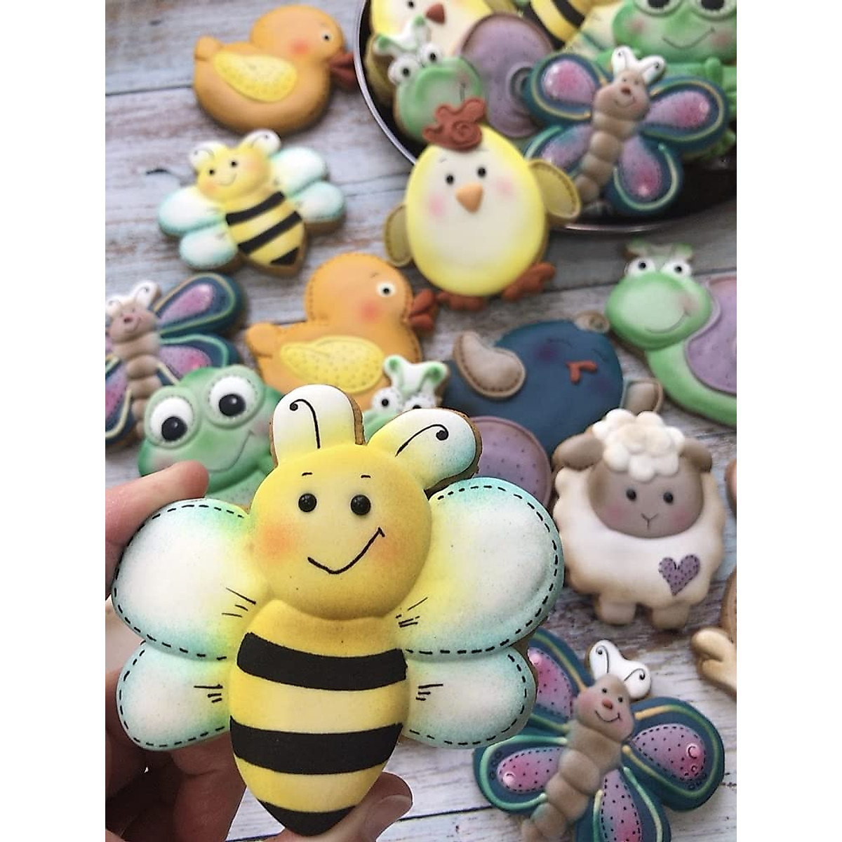 LILIAO Animal Bee Cookie Cutter, 3.8", Stainless Steel