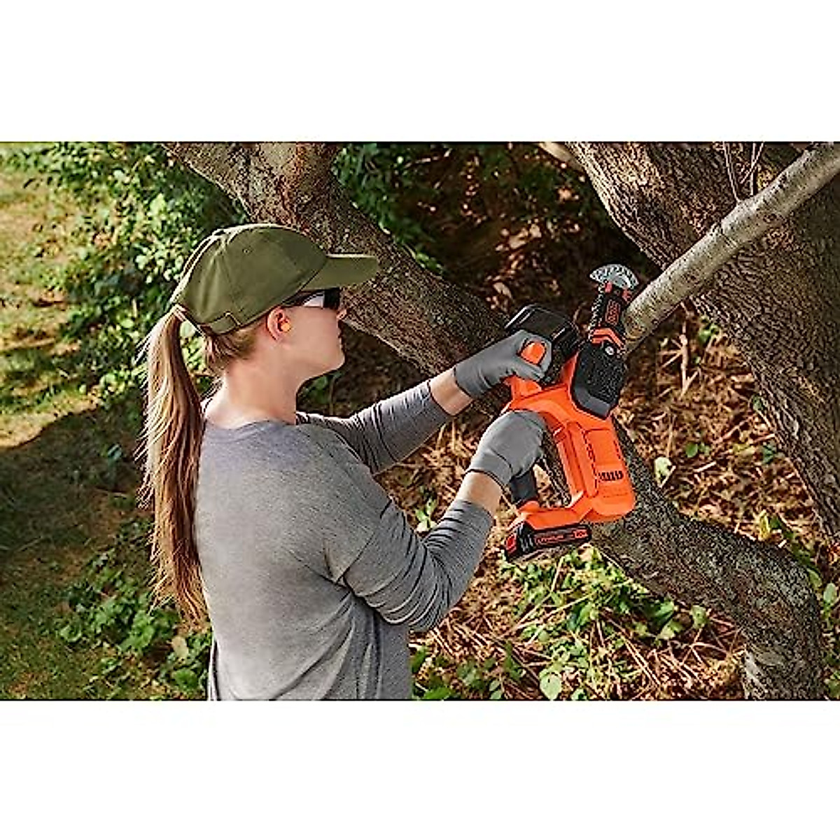 BLACK+DECKER 20V MAX Pruning Chainsaw Kit, Battery and Charger Included (BCCS320C1)