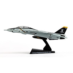 Daron Worldwide Trading Postage Stamp F-14 Tomcat Vf-103 Jolly Rogers 1/16o Scale Airplane Model, 144 months to 1000 months