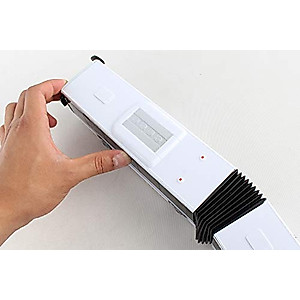 Daron RT8563 New York City MTA Metro Articulated Electric Bus 1:43 Scale- 16 Inches long White/Blue/Black