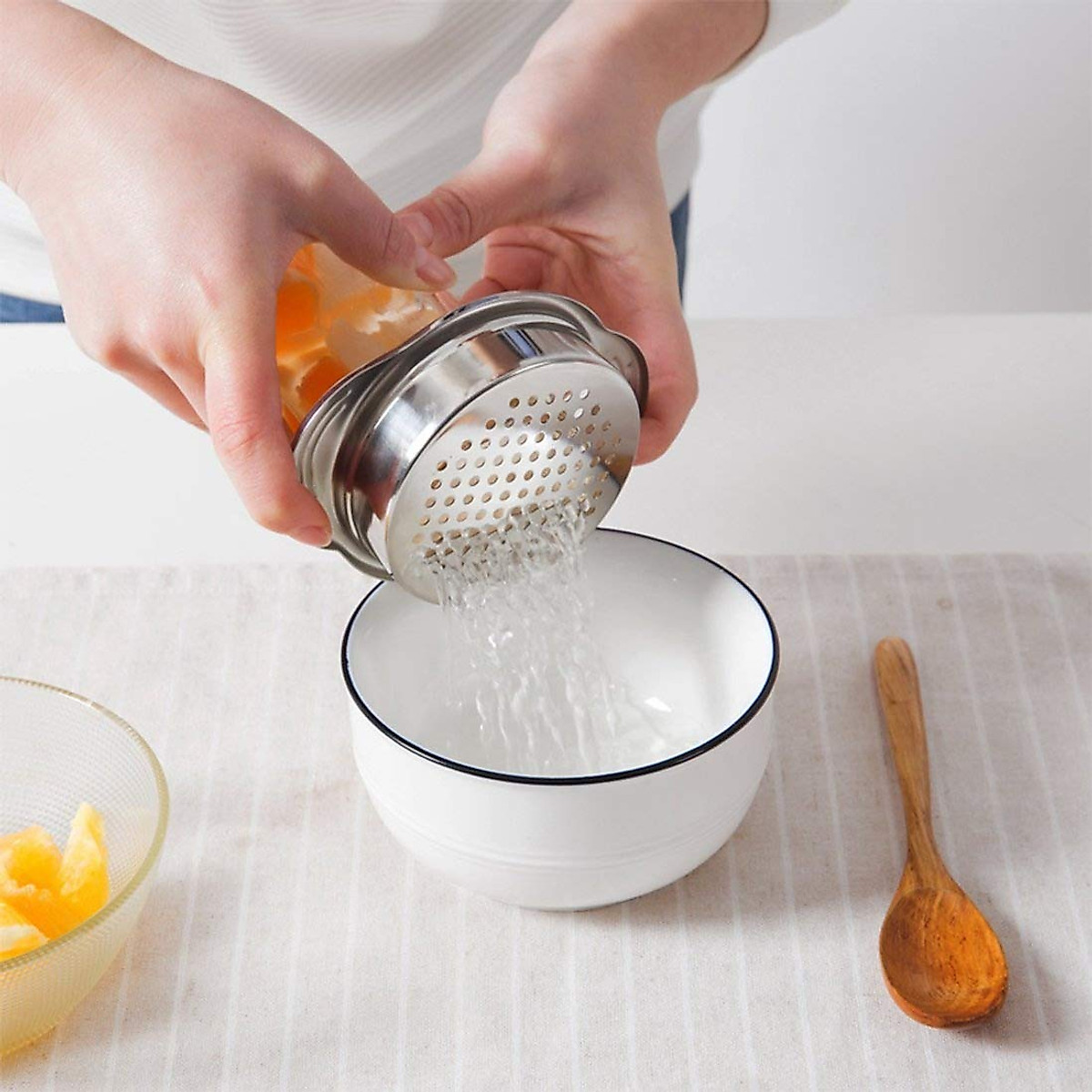 Stainless Steel Food Can Strainer Sieve Tuna Press Lid Oil Drainer Remover, Unique No-Mess Dishwasher Safe Design