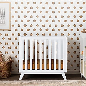 DaVinci Otto 3-in-1 Convertible Mini Crib with 4" Mattress in White, Greenguard Gold Certified