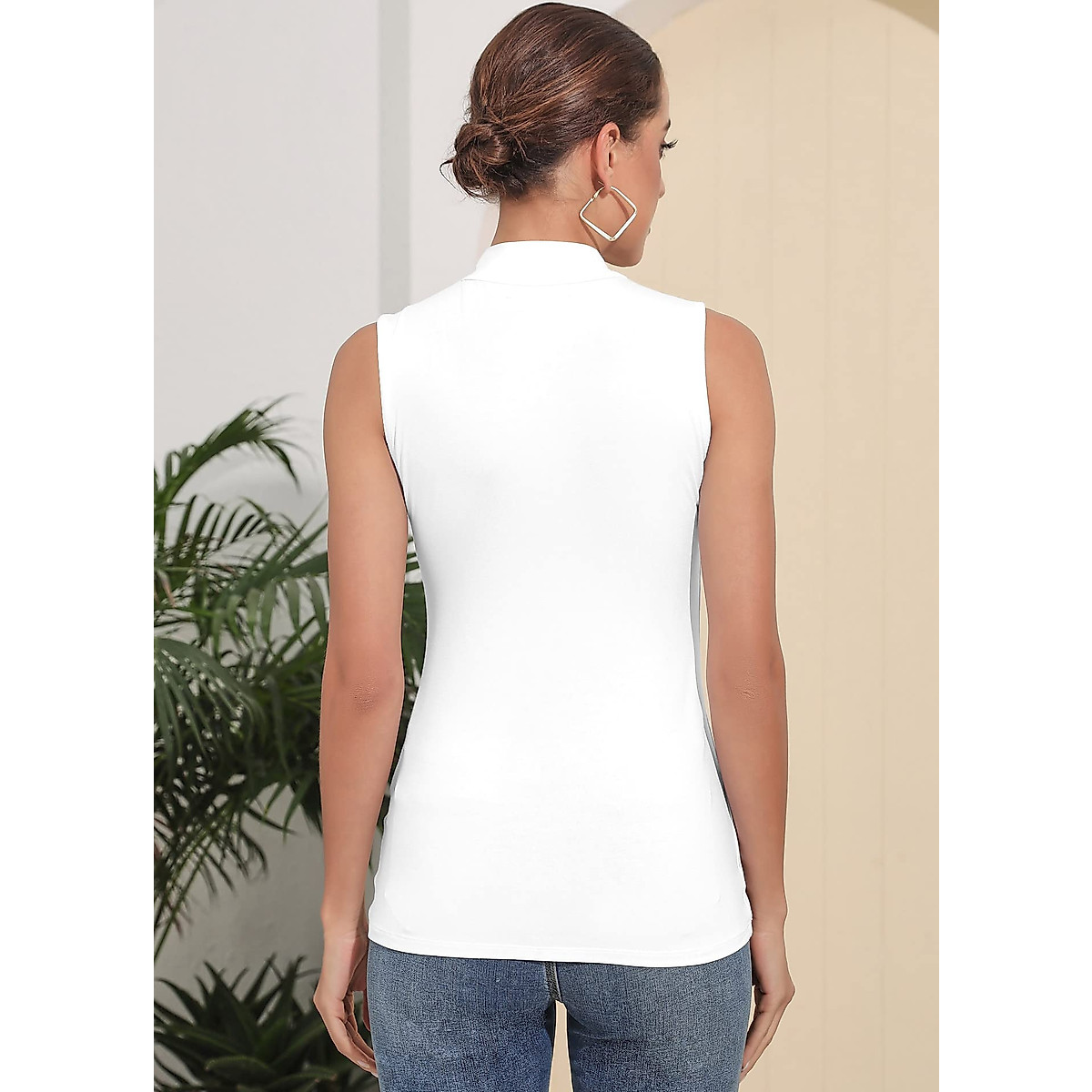 UNTYHOTS Women's Sleeveless Mock Turtleneck Tanktop Basic Stretch Fitting Pullover Lightweight Slim Shirt (Sleeveless White, Mediun)
