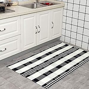 idee-home Plaid Black White Outdoor Buffalo Rug Door Mats 4'x6', Kitchen Check Layered Welcome Cotton Rug for Front Porch, Washable Hand Woven Outdoor Checkered Farmhouse Mat