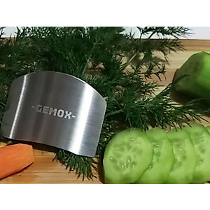 GEMOX Stainless Steel Finger Guard for Slicing - Cutting Protector to Avoid Accidents when Chopping and Kitchen Safe Chop Cut Tool