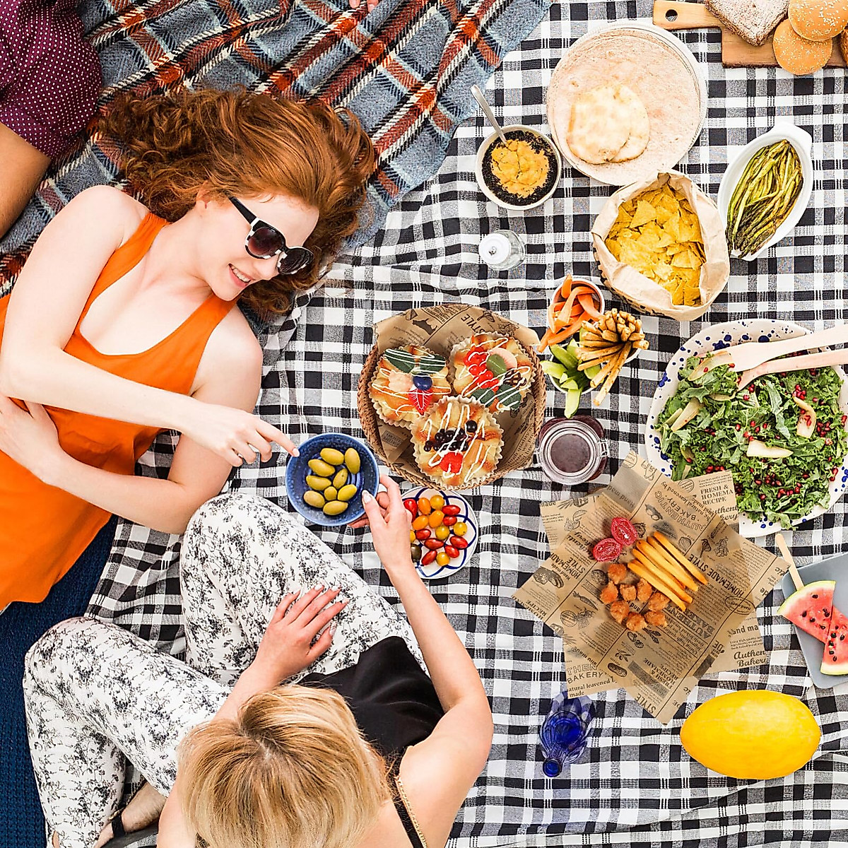 DOITOOL 50Sheets Deli Paper with Newsprint, Newspaper Theme Sandwich Wrapping Papers, Grease Resistant Food Wrap Paper for Home, Kitchen, Wrap Bread, Burger and Sandwich, 10 x 10 Inch