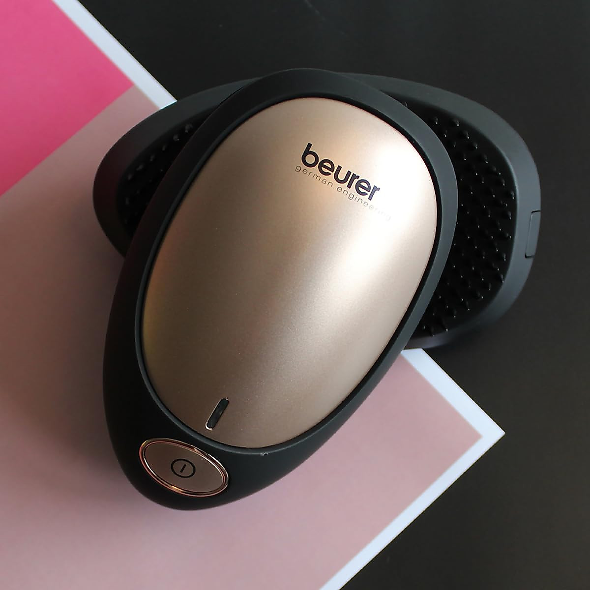 Beurer Electric Detangling Brush with Negative Ion Technology | Straightening Brush for Frizz-Free, Smooth Hair