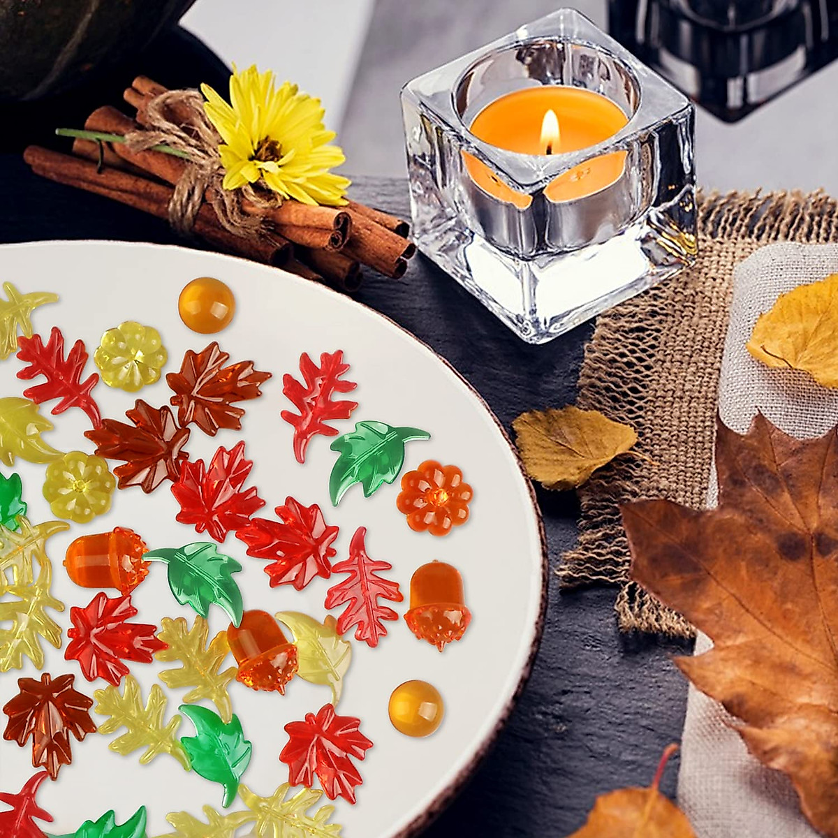 Songjum 105 PCS Acrylic Leaves Fall Vase Filler Decor Very Crystal Clear Acrylic Fall Decorations Thanksgiving Table Scatter for DIY Crafts Home Decoration Thanksgiving Autumn Decor