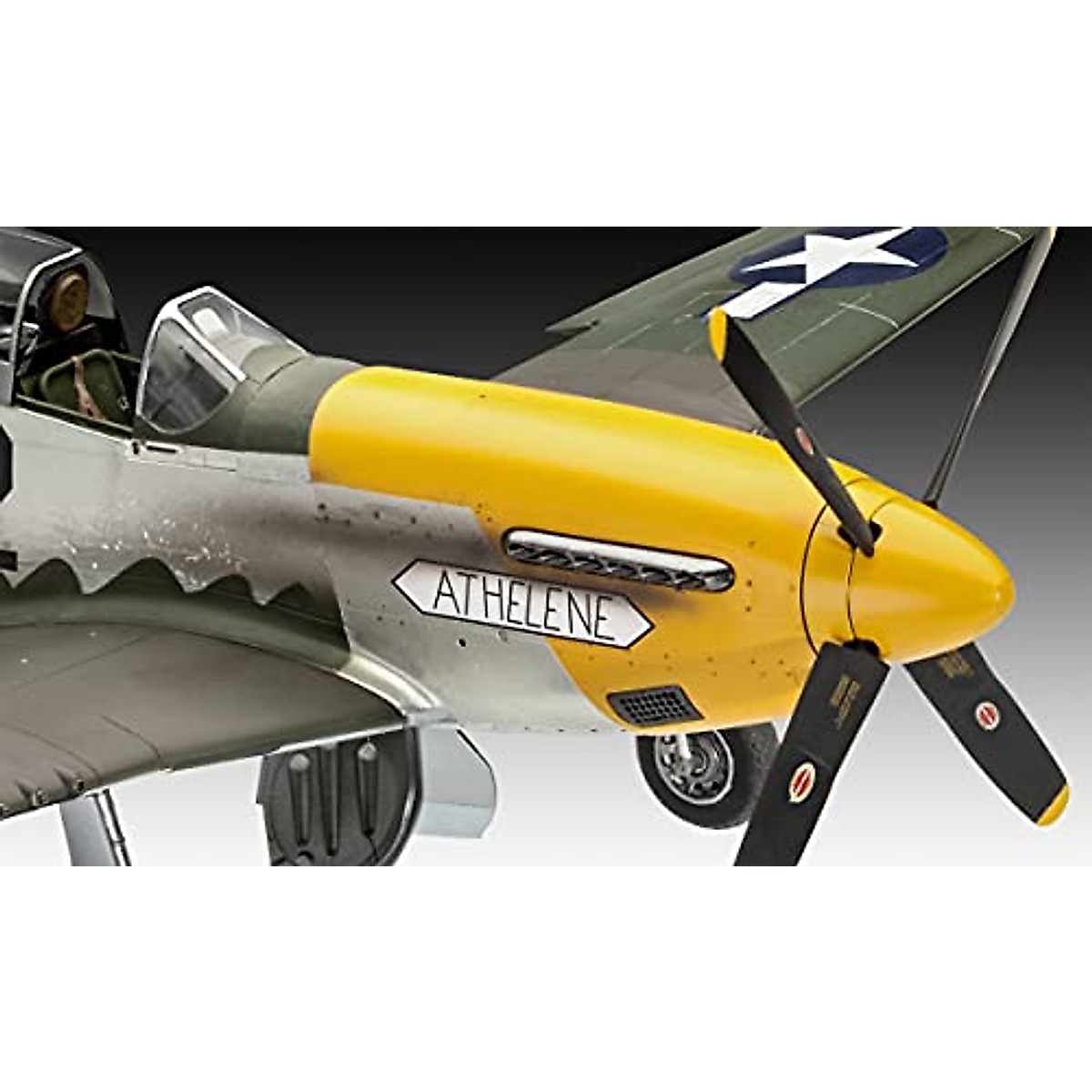 Revell 03944 - P-51D Mustang 1: 32 Scale