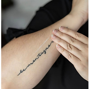 Tattoo Goo Original Travel Size Tattoo After Care, Natural Tattoo Balm with Beeswax and Cocoa Butter, Soothing Tattoo Ointment and Brightening Care, .32 oz; Packaging may vary