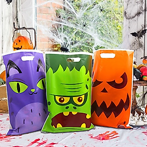 DERAYEE Halloween Trick-or-Treat Bags, 72 Pack Halloween Goodie Candy Bags Large Plastic Gift Bag Party Favor Supplies