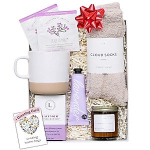 Unboxme Lavender Spa Gift Set - Relaxation Gifts For Women - Get Well Soon Gift Basket with Scented Candle, Bath Bomb, Soap